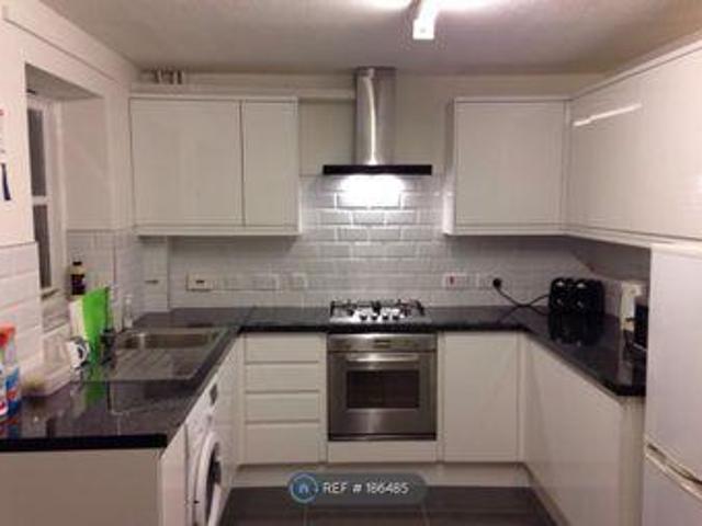 3 Bedrooms Terraced house for rent in Sherwood Gardens, London SE16