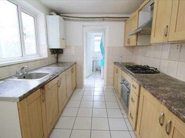 3 Bedrooms Terraced house for rent in Sherrard Road, London E12