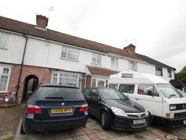 3 Bedrooms Terraced house for rent in Sipson Close, Sipson, West Drayton UB7