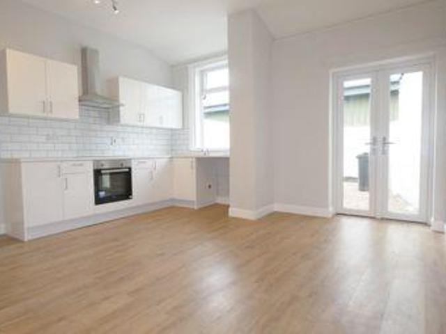 3 Bedrooms Terraced house for rent in Slater Street, Failsworth, Manchester M35