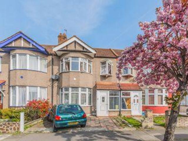 3 Bedrooms Terraced house for rent in Southbourne Gardens, Ilford IG1