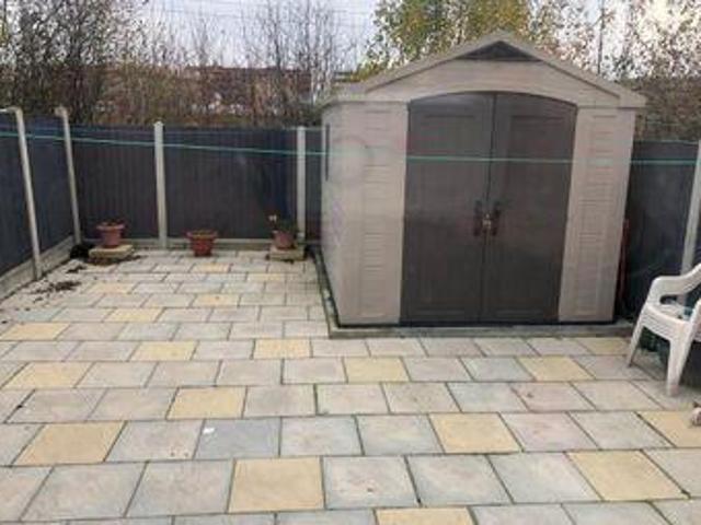 3 Bedrooms Terraced house for rent in Sovereign Road, Barking, Essex IG11