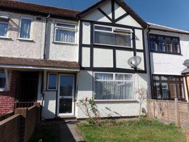 3 Bedrooms Terraced house for rent in Tudor Square, Hayes UB3