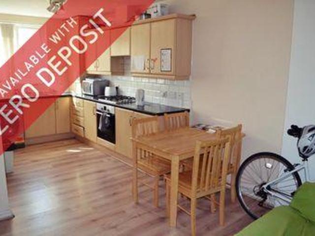 3 Bedrooms Terraced house for rent in Tarleton Street, Manchester M13