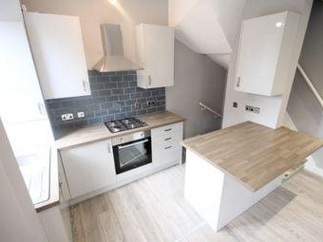 3 Bedrooms Terraced house for rent in Thornville Road, Hyde Park LS6