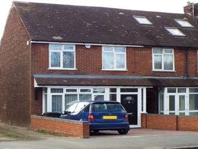 3 Bedrooms Terraced house for rent in Toddington Road, Luton LU4