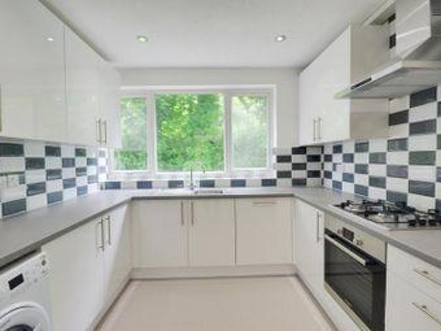 3 Bedrooms Terraced house for rent in Trinity Close, Northwood HA6