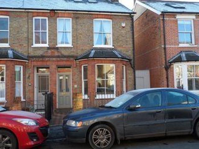 3 Bedrooms Terraced house for rent in Upper Roman Road, Chelmsford CM2