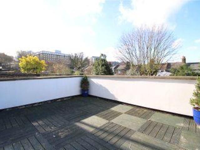3 Bedrooms Terraced house for rent in Vanbrugh Hill, London SE10