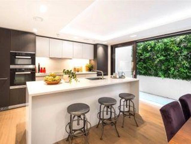 3 Bedrooms Terraced house for rent in Victoria Mews, Notting Hill, London W11