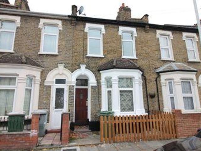 3 Bedrooms Terraced house for rent in Wall End Road, East Ham E6