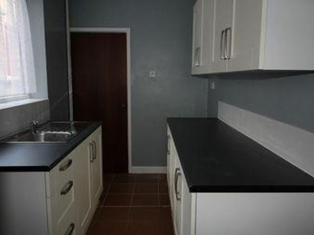 3 Bedrooms Terraced house for rent in Well Street, Hanley, Stoke On Trent ST1