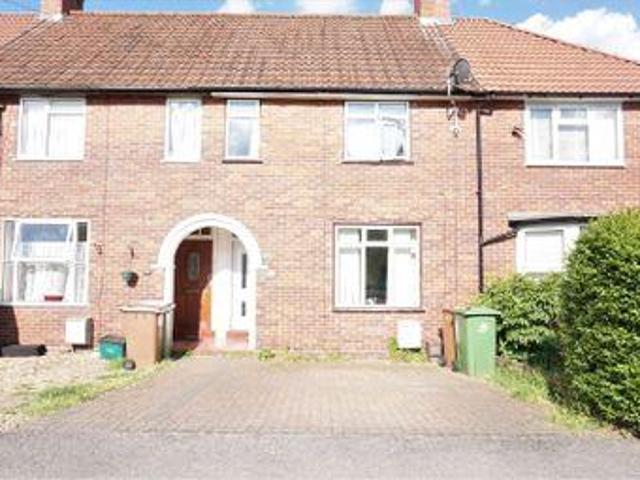 3 Bedrooms Terraced house for rent in Winchcombe Road, Carshalton SM5