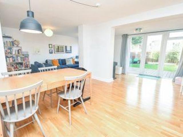 3 Bedrooms Terraced house for rent in Woodside Lane, Woodside Park N12
