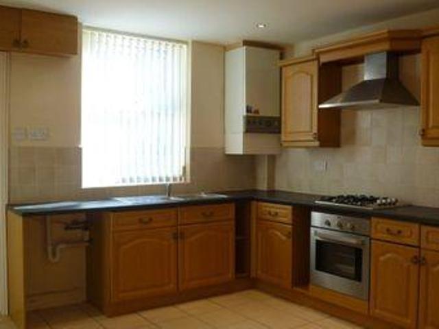 3 Bedrooms Terraced house for rent in 12 Burcroft Hill, Conisbrough, Doncaster DN12
