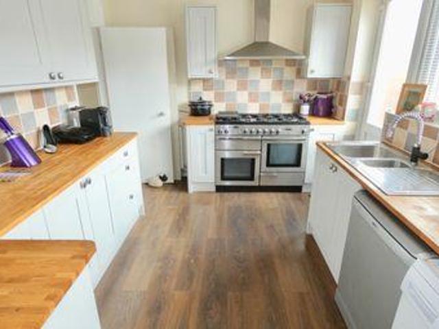3 Bedrooms Terraced house for sale in Malpas Close, Cheadle SK8