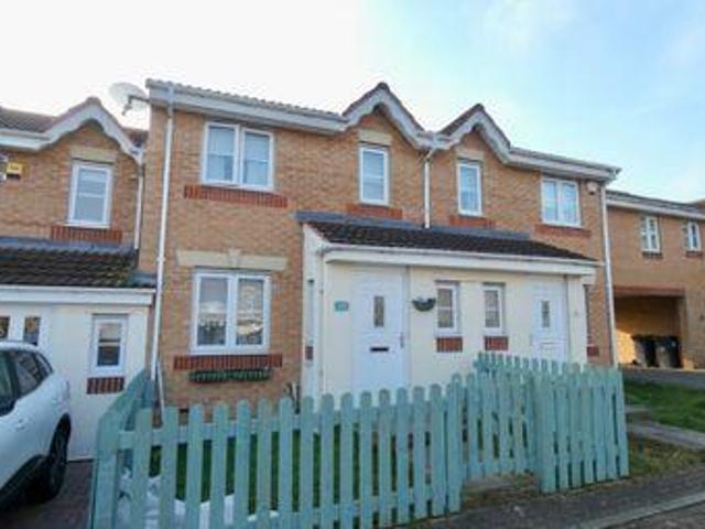 3 Bedrooms Terraced house for sale in Manor Park Road, Gomersal, Cleckheaton BD19