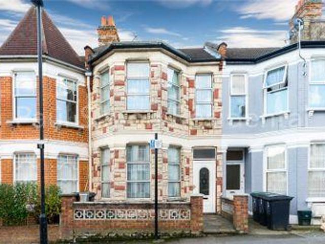 3 Bedrooms Terraced house for sale in Mattison Road, Harrin, London N4