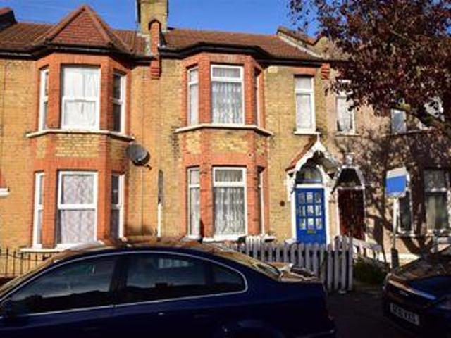3 Bedrooms Terraced house for sale in Mayville Road, Ilford, Essex IG1