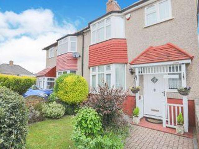 3 Bedrooms Terraced house for sale in Merriman Road, London SE3