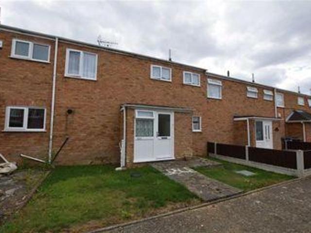 3 Bedrooms Terraced house for sale in Milton Road, Corringham, Essex SS17