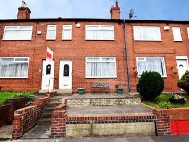 3 Bedrooms Terraced house for sale in Model Road, Armley, Leeds LS12