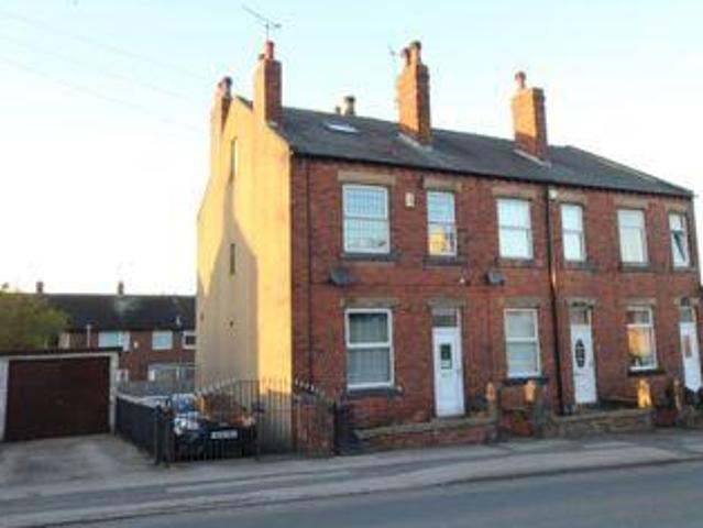 3 Bedrooms Terraced house for sale in Moorside Road, Drighlington, Bradford BD11