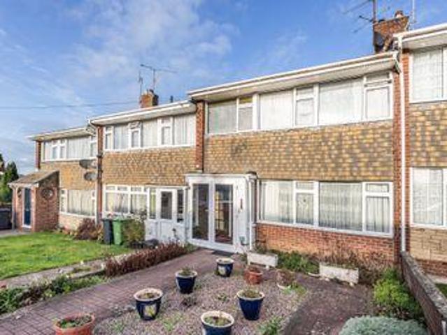 3 Bedrooms Terraced house for sale in Moreland Close, Alton GU34