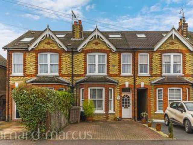 3 Bedrooms Terraced house for sale in Nutfield Road, Merstham, Redhill RH1