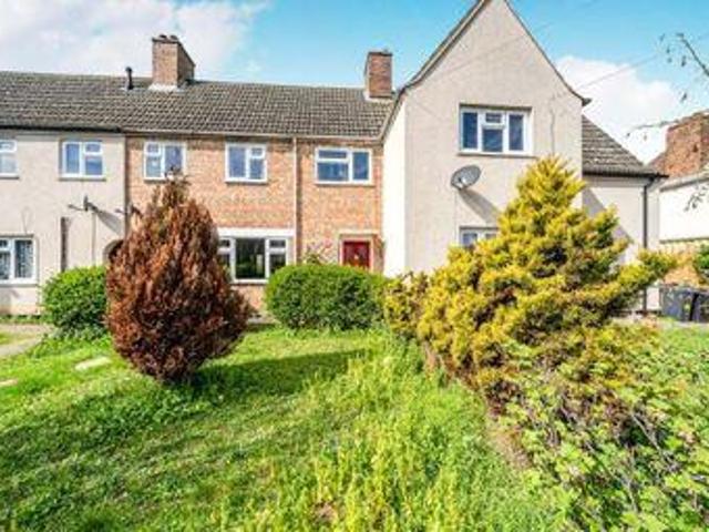 3 Bedrooms Terraced house for sale in Newton Road, Bedford, Bedfordshire. MK42