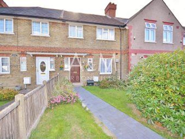 3 Bedrooms Terraced house for sale in Neville Road, Ilford IG6
