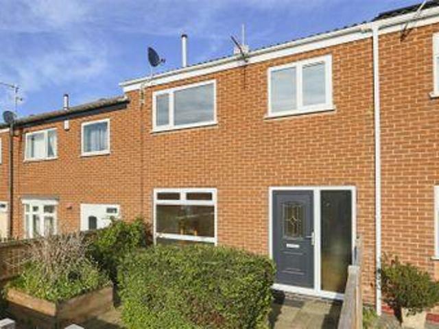 3 Bedrooms Terraced house for sale in Owsthorpe Close, Top Valley, Nottinghamshire NG5