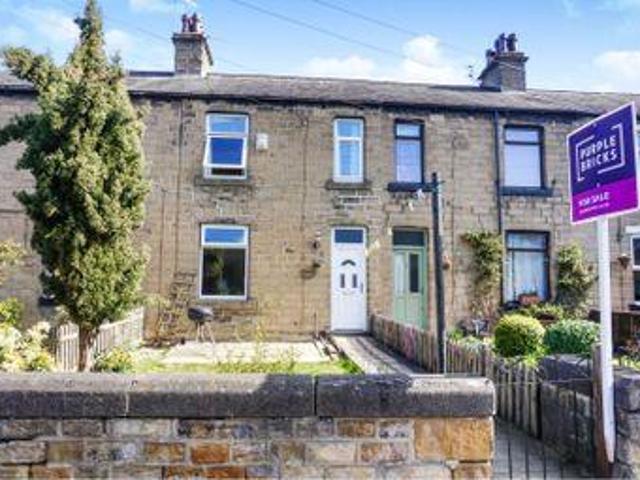 3 Bedrooms Terraced house for sale in Oaklands Avenue, Rodley, Leeds LS13