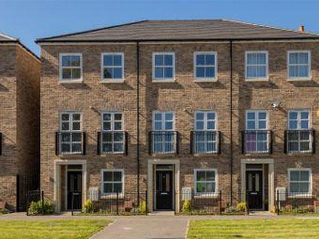 3 Bedrooms Terraced house for sale in Oakleigh Grove, Sweets Way, Whetstone, London N20
