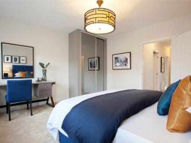 3 Bedrooms Terraced house for sale in Oakleigh Grove, Sweets Way, Whetstone, London N20