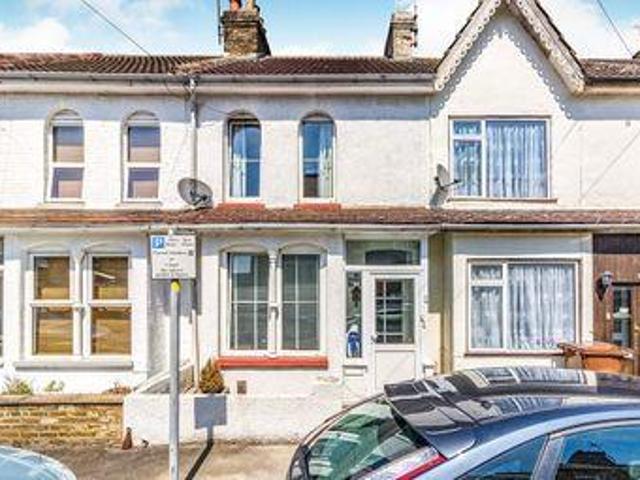 3 Bedrooms Terraced house for sale in Osborne Road, Gillingham ME7