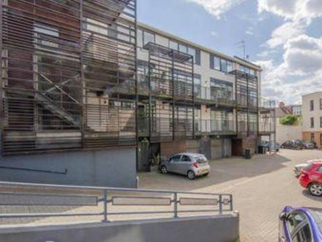 3 Bedrooms Terraced house for sale in Audora Court, The Campsbourne N8
