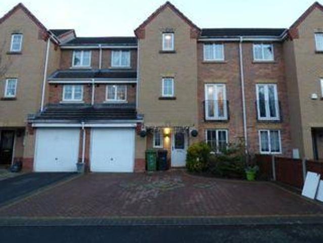 3 Bedrooms Terraced house for sale in Avon Road, Halesowen, West Midlands, United Kingdom B63