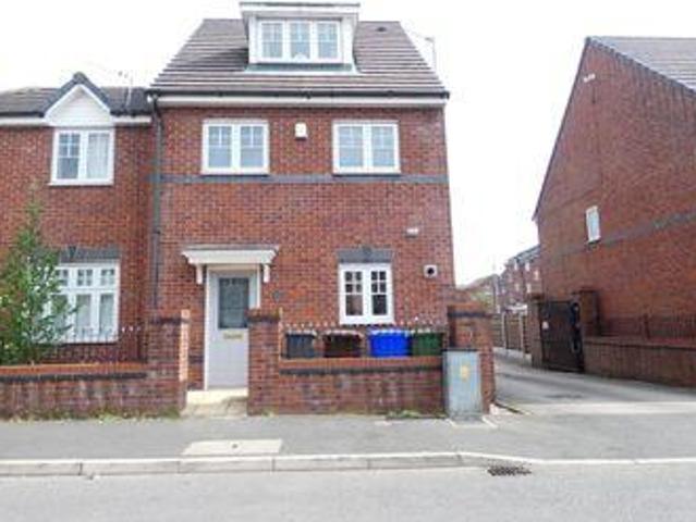 3 Bedrooms Terraced house for sale in Ainsbrook Avenue, Blackley, Manchester M9