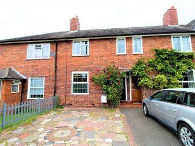3 Bedrooms Terraced house for sale in Buckfast Road, Morden, Surrey. SM4