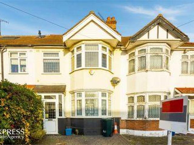3 Bedrooms Terraced house for sale in Buckhurst Way, Buckhurst Hill, Essex IG9