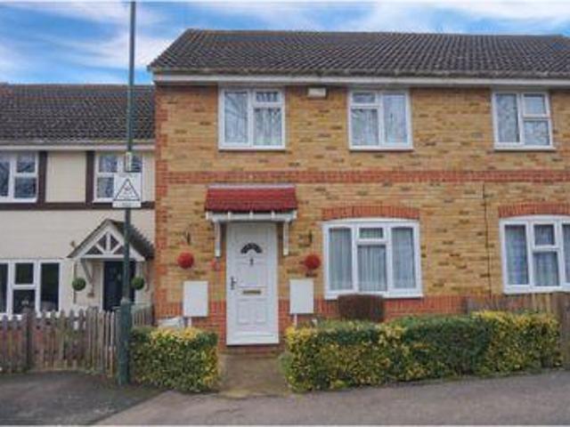 3 Bedrooms Terraced house for sale in Balfour Road, Chatham ME4