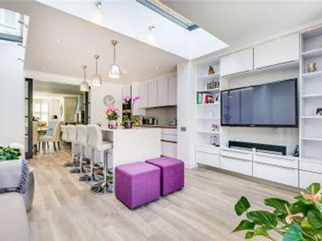3 Bedrooms Terraced house for sale in Beltran Road, Fulham, London SW6