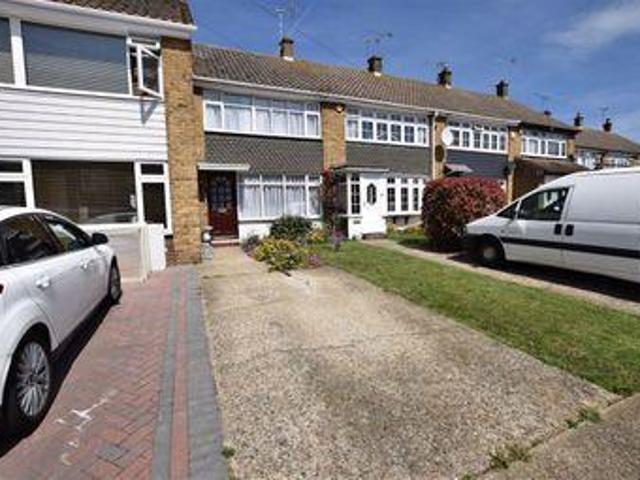 3 Bedrooms Terraced house for sale in Berwood Road, Corringham, Essex SS17
