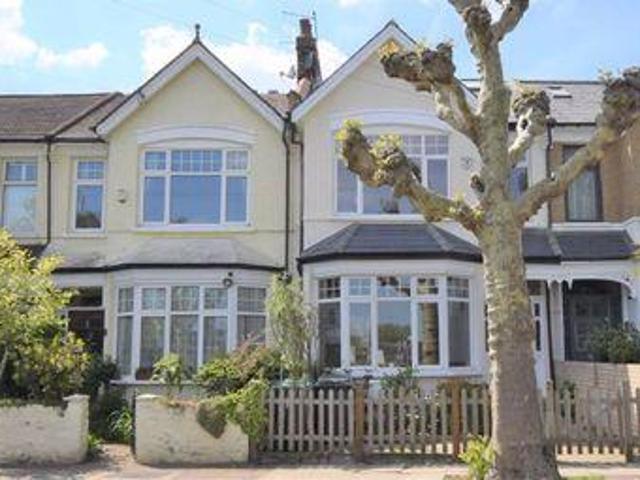 3 Bedrooms Terraced house for sale in Bow Lane, North Finchley, London N12