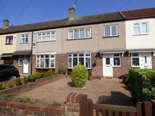 3 Bedrooms Terraced house for sale in Bradfield Drive, Barking IG11