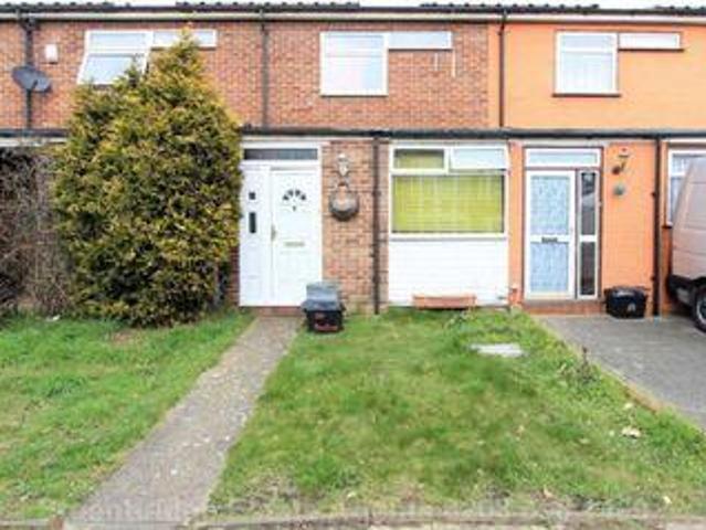 3 Bedrooms Terraced house for sale in Bradford Road, Ilford IG1