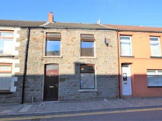 3 Bedrooms Terraced house for sale in Brithweunydd Road, Trealaw, Tonypandy CF40