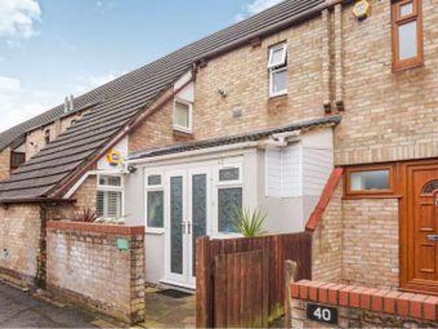 3 Bedrooms Terraced house for sale in Broomfields, Basildon SS13