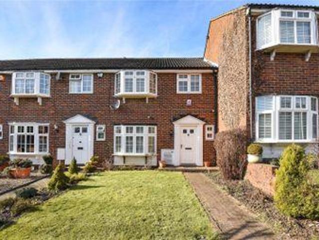 3 Bedrooms Terraced house for sale in Cygnet Close, Northwood, Middlesex HA6